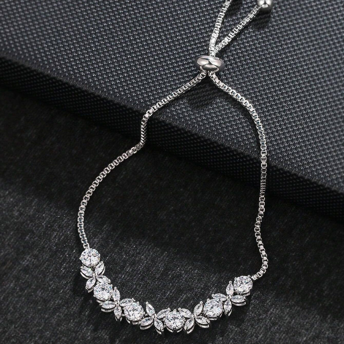 Hallmark Silver American Diamond Flower Bracelet – Zarkan